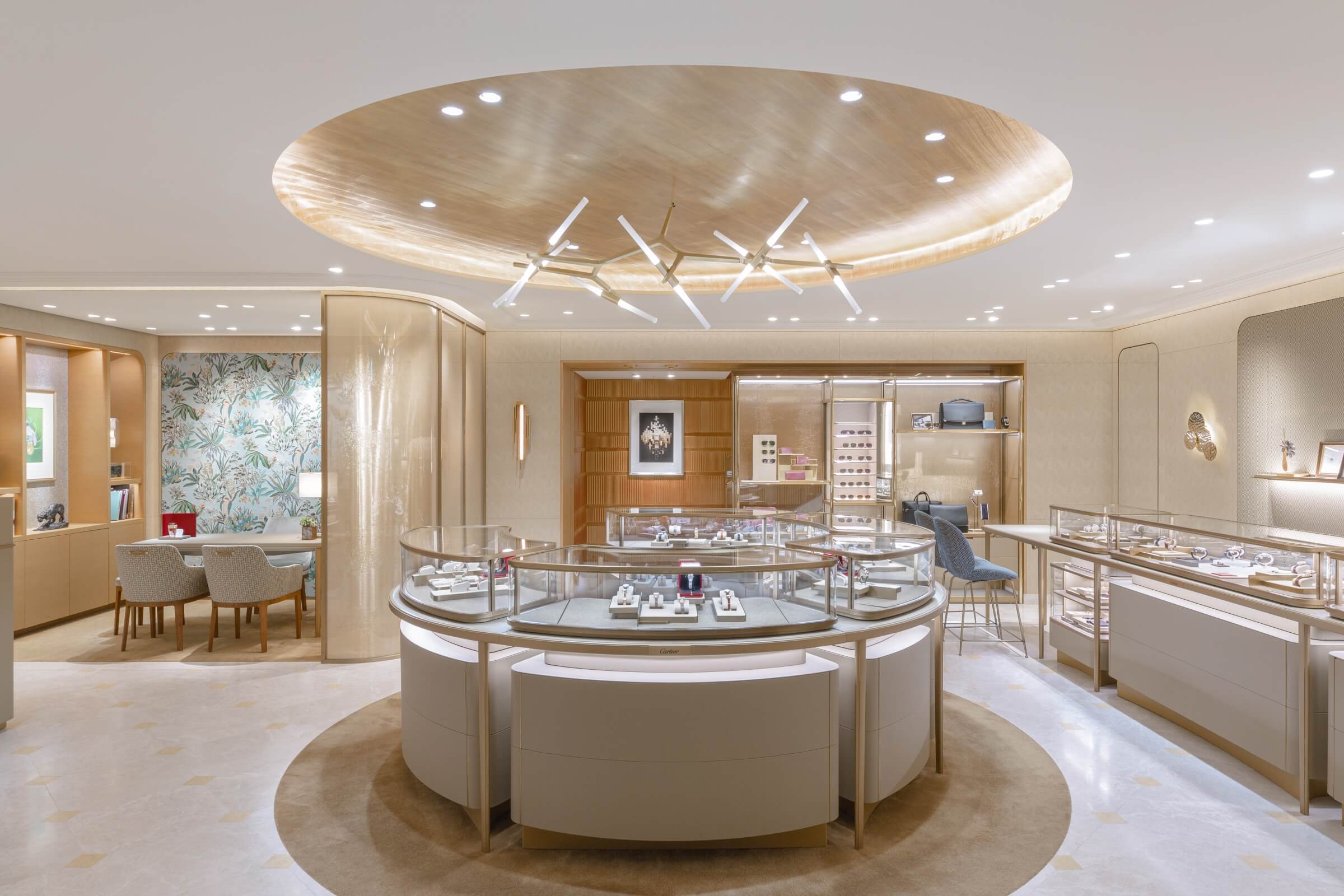 Jennifer Midoz – Cartier Galleria